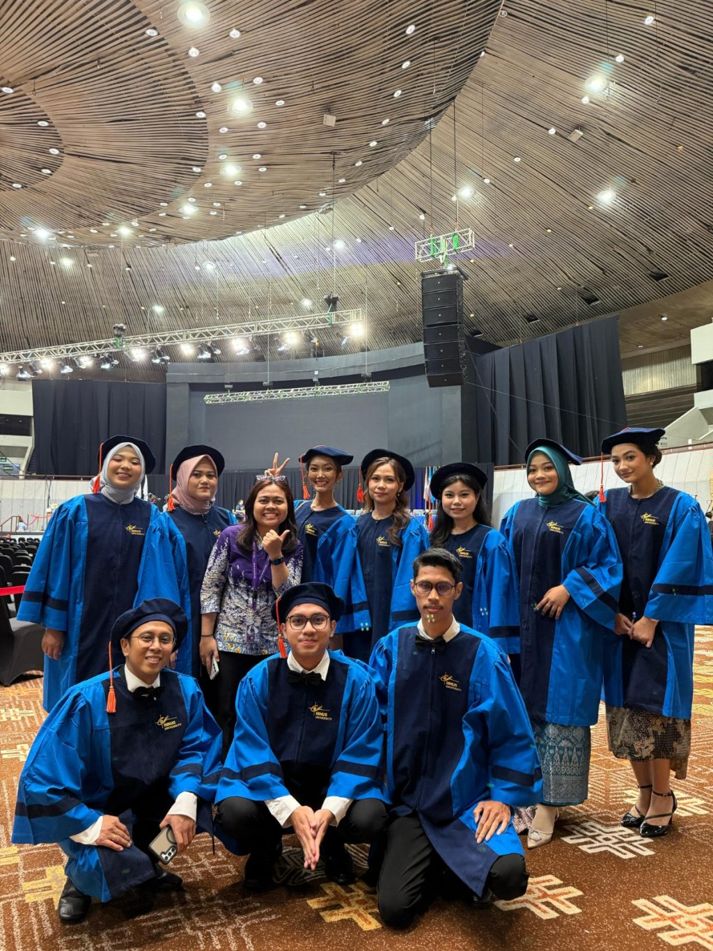 Wisuda ke-71 Binus University: Momen Penuh Haru dan Kebanggaan bagi ...
