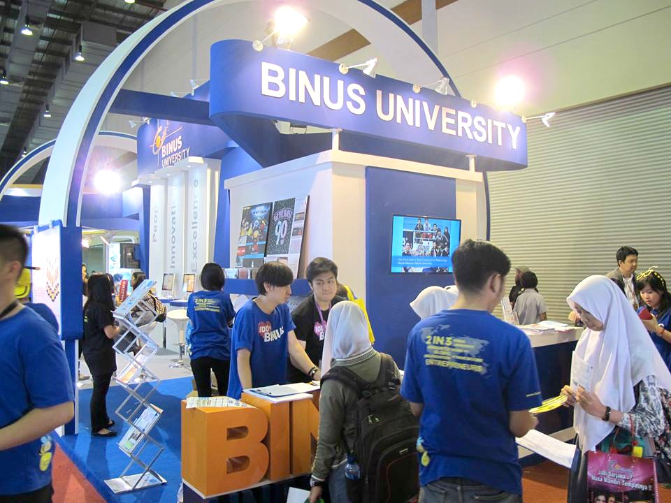 EDUCATION AND TRAINING EXPO 2016 BINUS UNIVERSITY DAY- BINUS Online